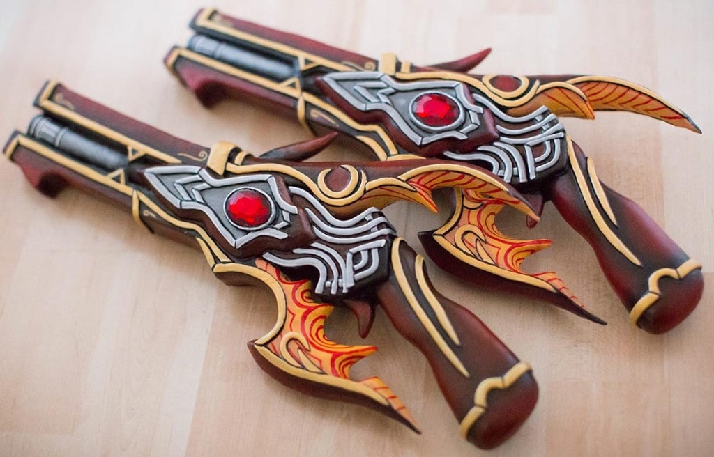Kamui's Cosplay Weapon Portfolio - Swords, Bows and Blasters